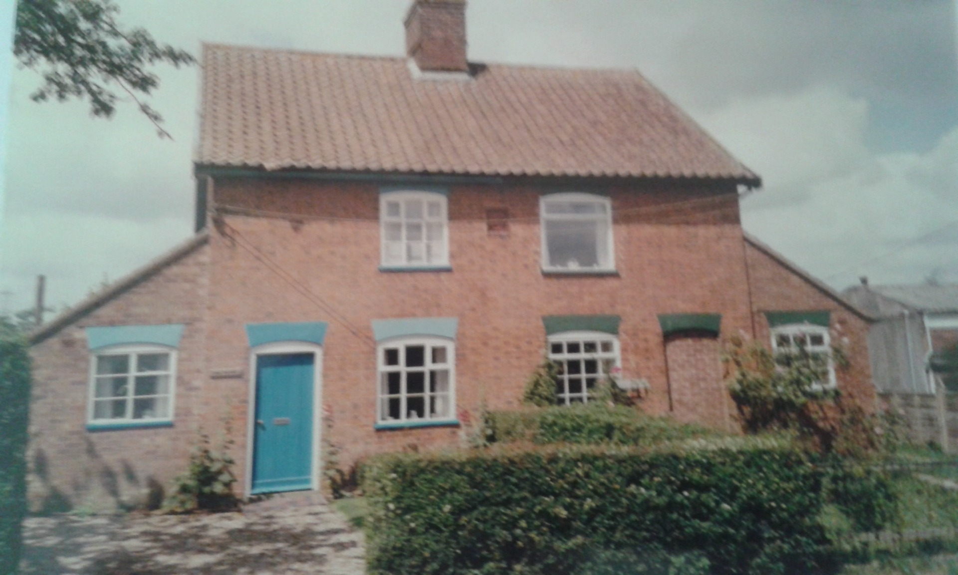 Bramble and Greenmore Cottages, Low Road :: Tasburgh History Group